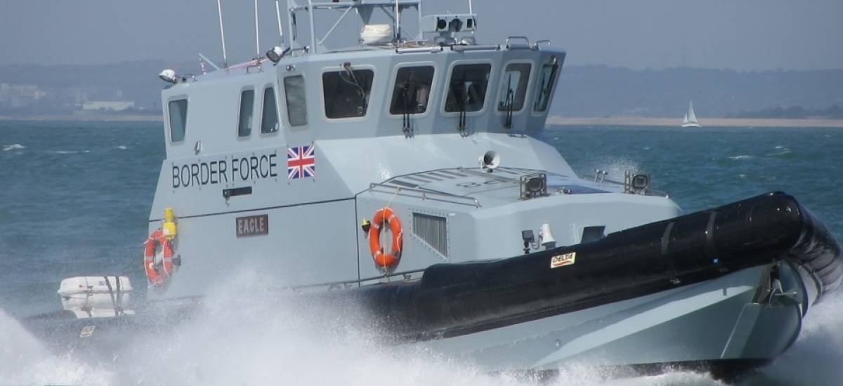 La Border Force britannique refuse de repousser les bateaux de migrants ...