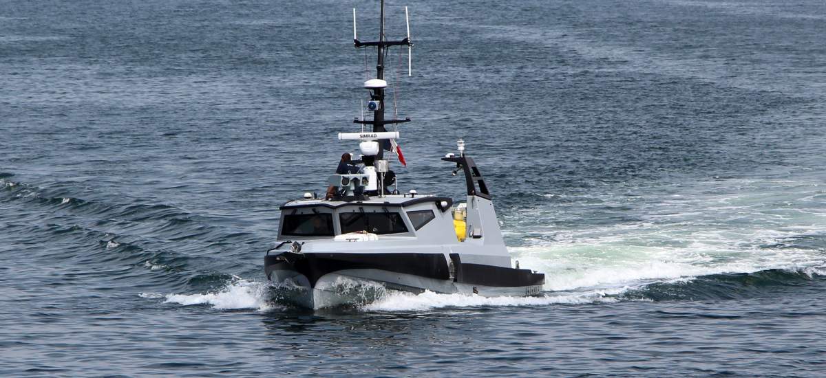Drones de guerre des mines : Thales livre à Brest un premier USV de ...