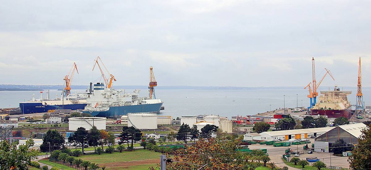 Brest : les méthaniers, notamment ceux acheminant le GNL russe ...