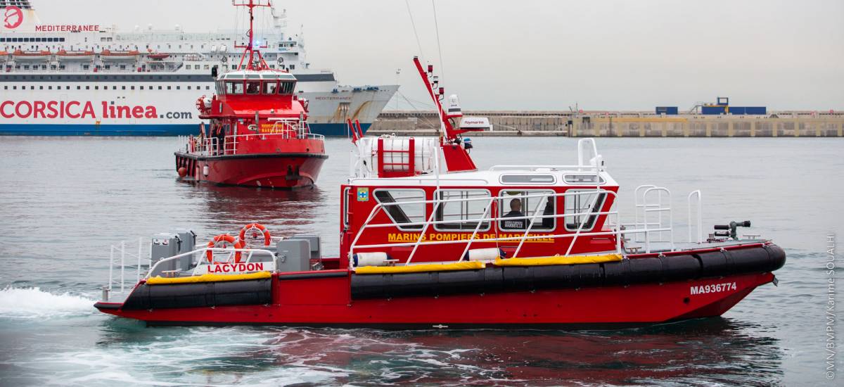 Marseille : les marins-pompiers inaugurent leur nouveau bateau | Mer et Marine