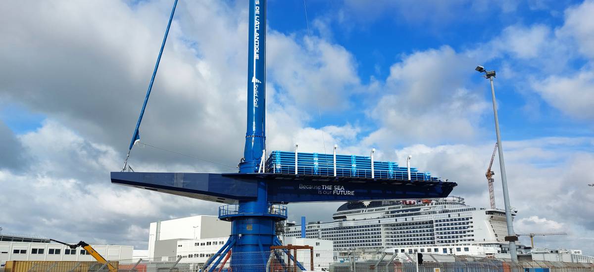 Saint-Nazaire : la voile Solid Sail prête à être déployée | Mer et Marine