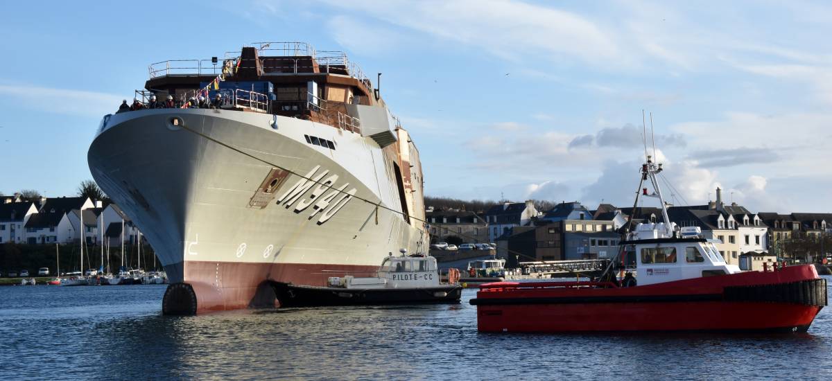 Mise à l’eau du chasseur de mines belge Oostende à Concarneau | Mer et ...