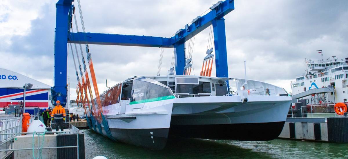 Ocea : Wight Shipyard met à l’eau un navibus à propulsion hybride pour ...