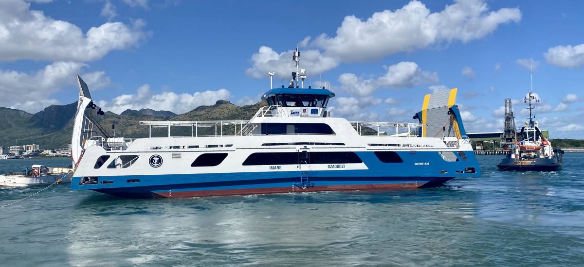 Mayotte : CNOI livre le deuxième ferry pour STM | Mer et Marine