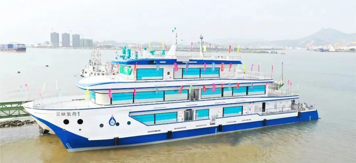 Le premier navire chinois à hydrogène mis en service sur le Yangzi ...