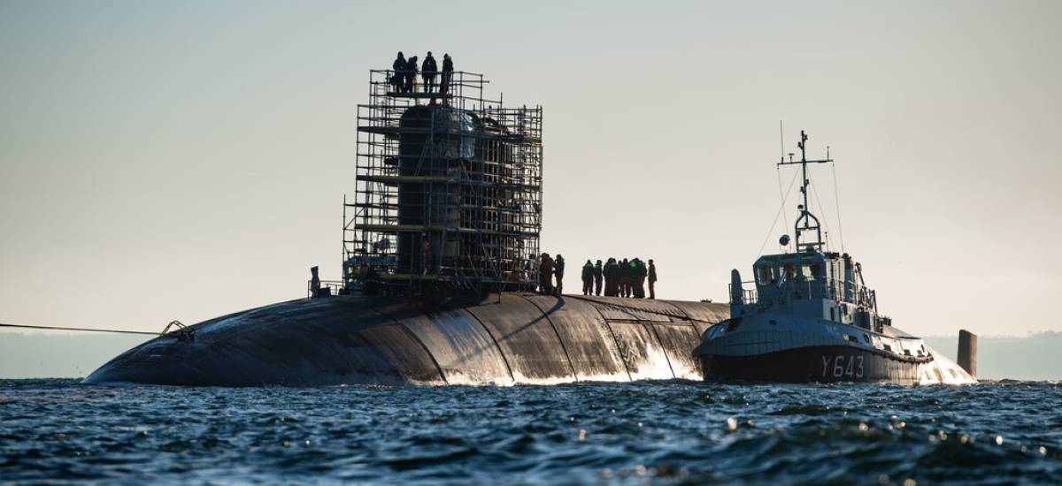 Le SNLE Le Vigilant en cale sèche dans le cadre de sa nouvelle IPER ...