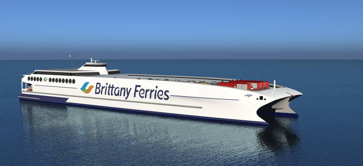 Brittany Ferries lance des études pour un ferry catamaran tout électrique | Mer et Marine