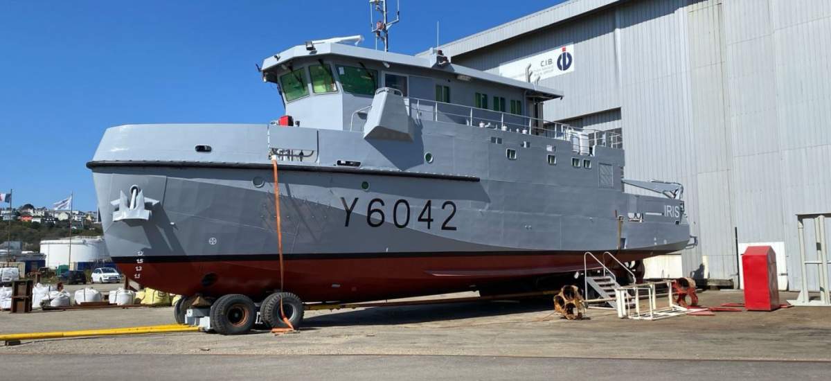 Marine nationale : CIB met à l’eau à Brest la vedette de soutien à la ...