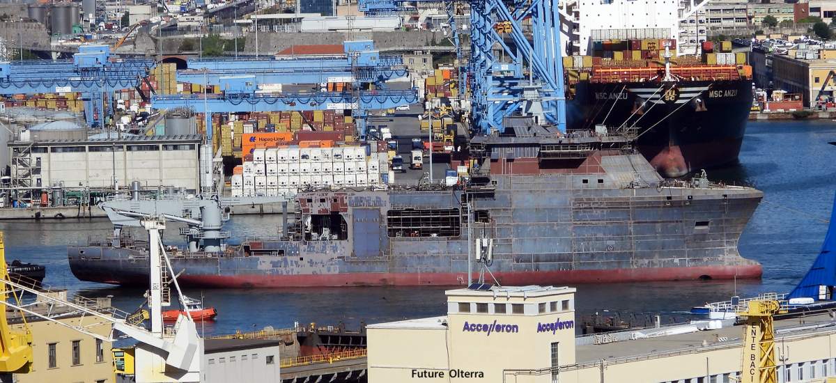 La construction du nouveau bâtiment italien d’intervention sous-marine ...