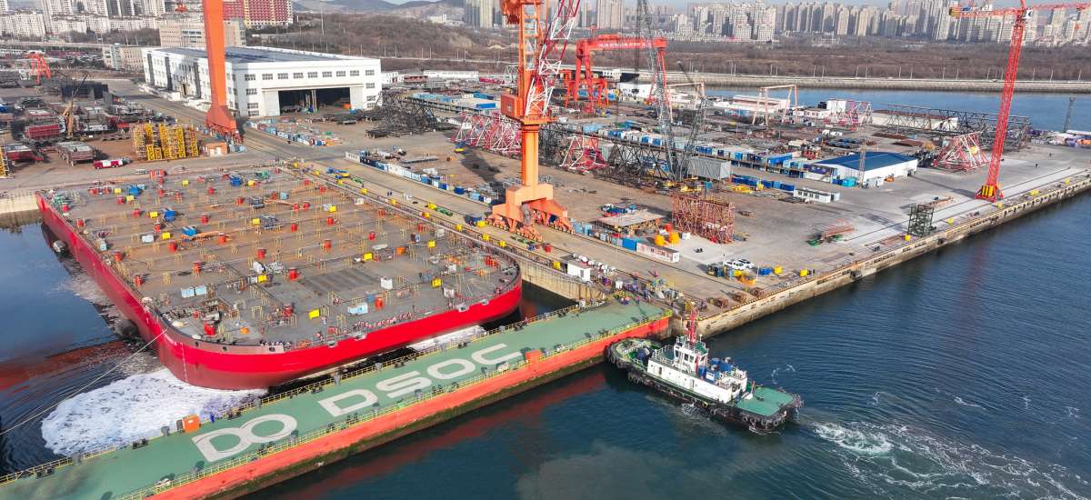 Lancement d’une nouvelle barge semi-submersible XXL pour BOA Offshore ...