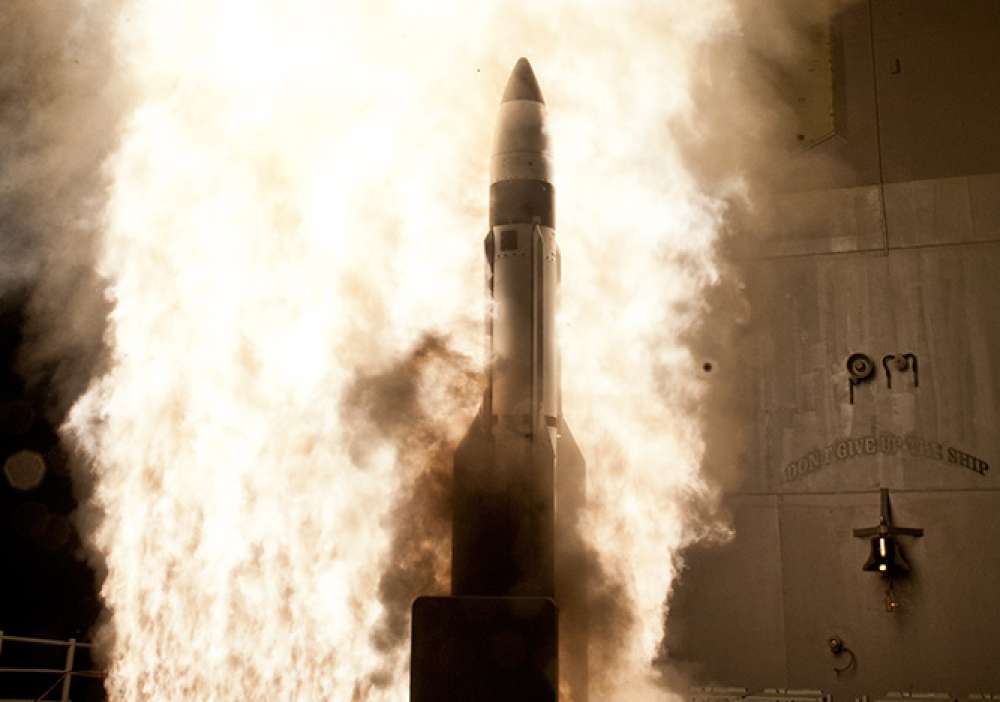 Le porte-avions USS Abraham Lincoln a bien été attaqué par des missiles ...