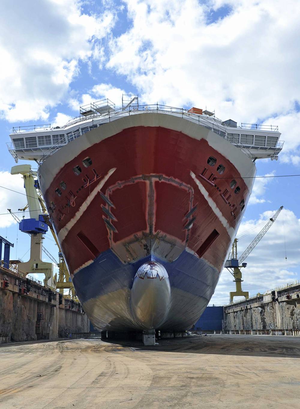 STX Finland livre le premier grand ferry doté d’une propulsion au GNL ...