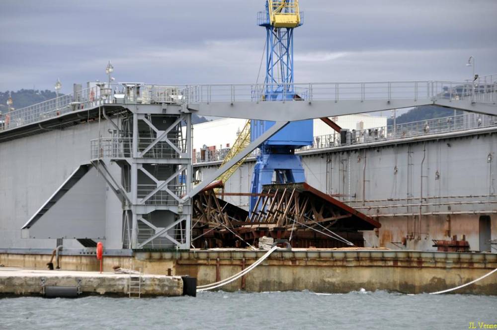 Toulon : Le dock de déconstruction des vieilles coques est arrivé | Mer ...