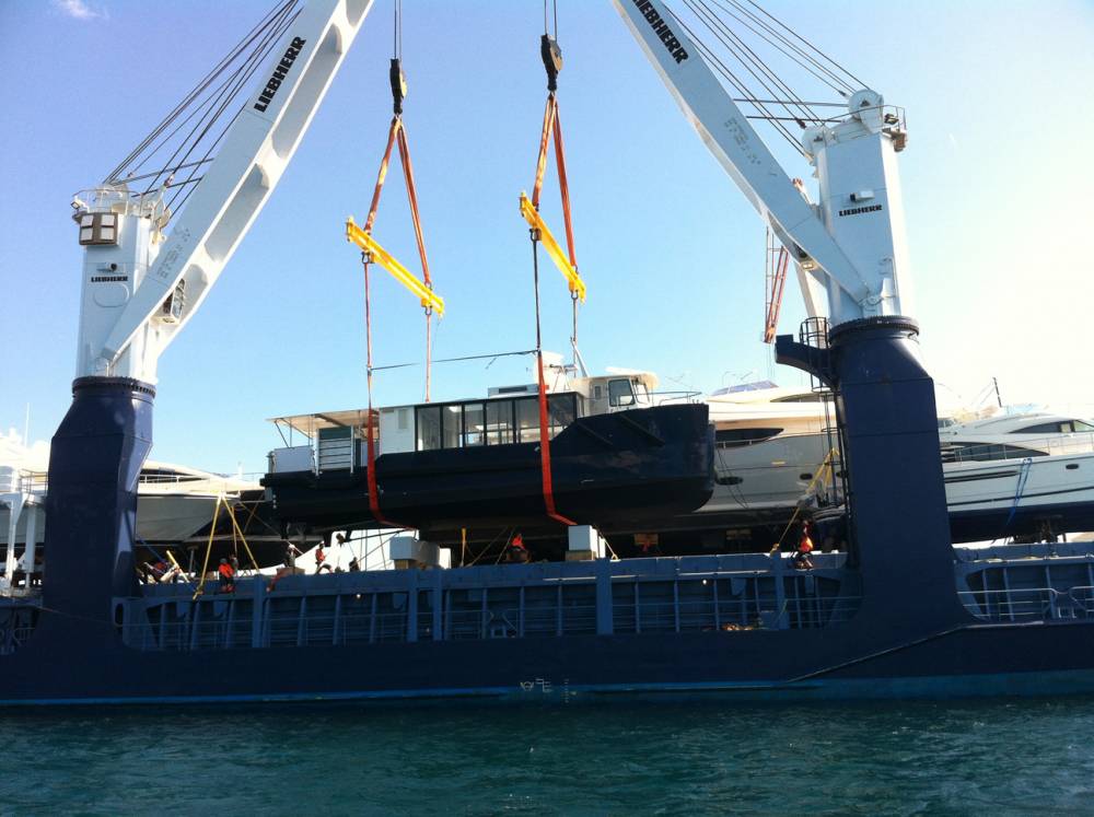H2X livre un navire de transport de passagers pour Rotterdam | Mer et ...