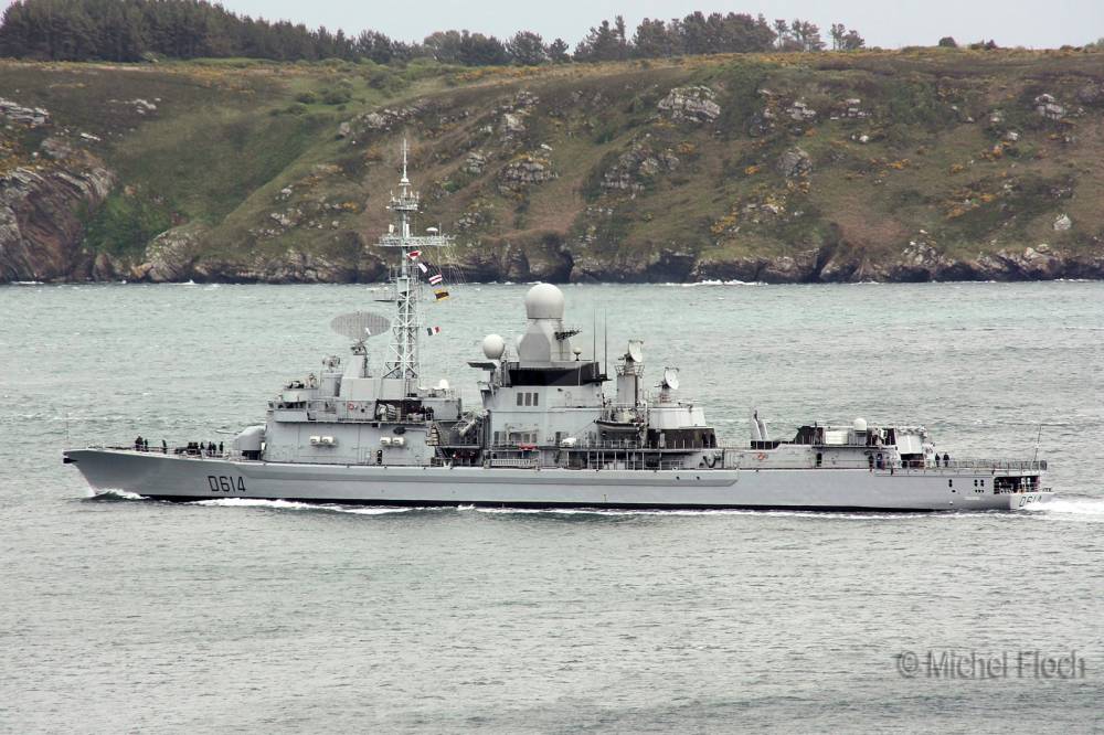 Un destroyer britannique du type Daring à Brest | Mer et Marine