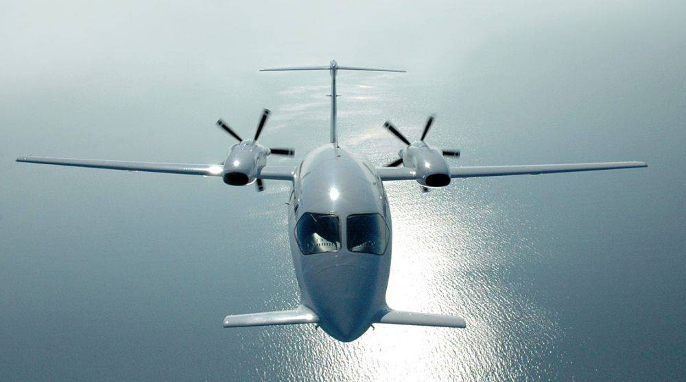 Un drone italien P180 MPA sur le pont du San Marco | Mer et Marine