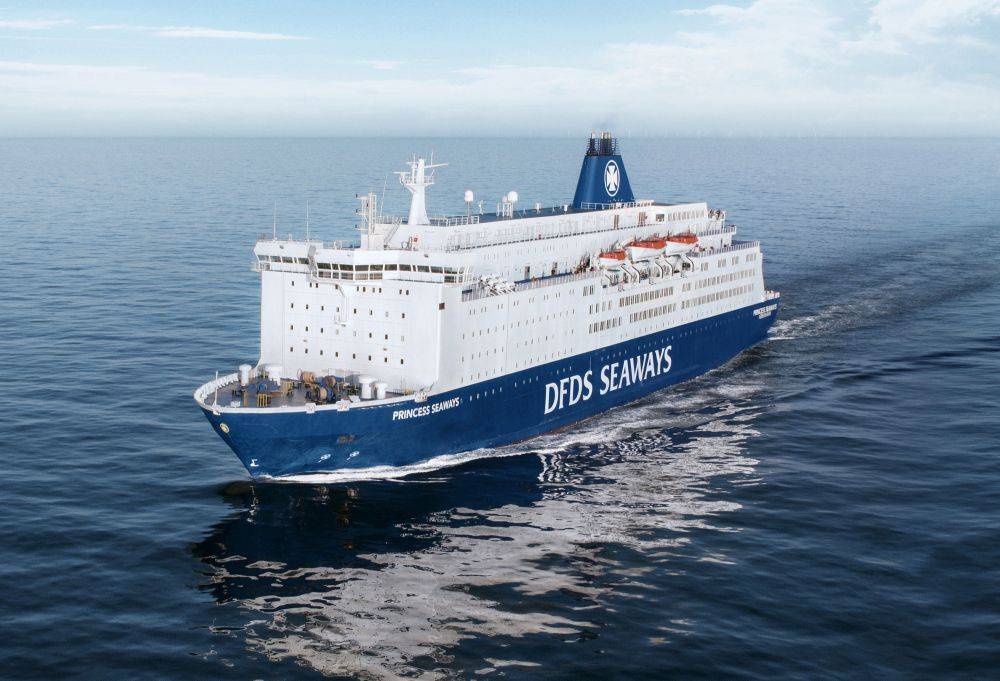 DFDS achète deux ferries à Moby qui reprend deux DFDS | Mer et Marine