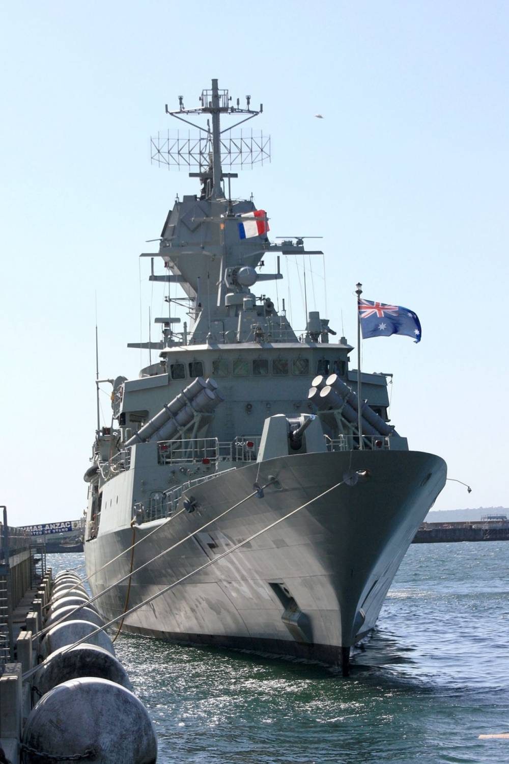 A la découverte de la frégate HMAS Anzac | Mer et Marine