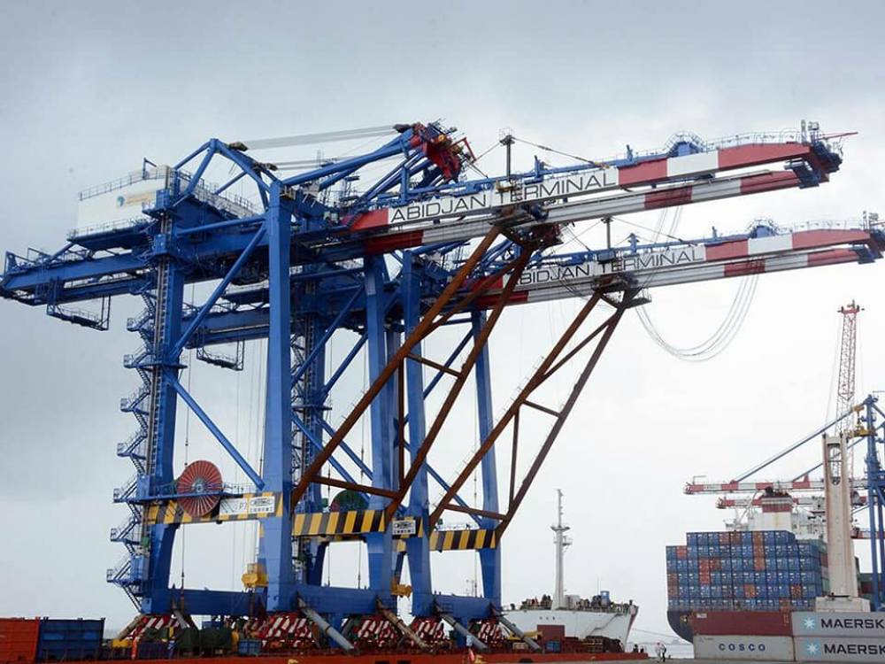 Abidjan : Deux nouveaux portiques pour le terminal conteneurs | Mer et ...