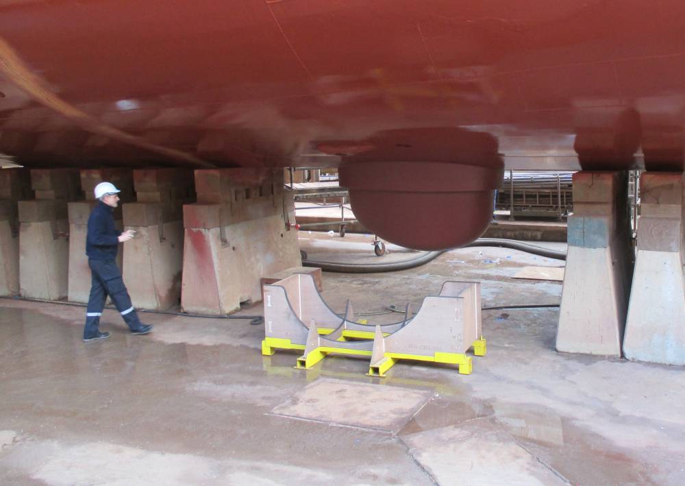 La frégate Surcouf conserve son sonar BlueWatcher | Mer et Marine