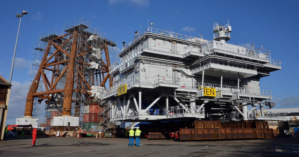 STX France : Le topside de la sous-station Q34 prêt à partir | Mer et ...