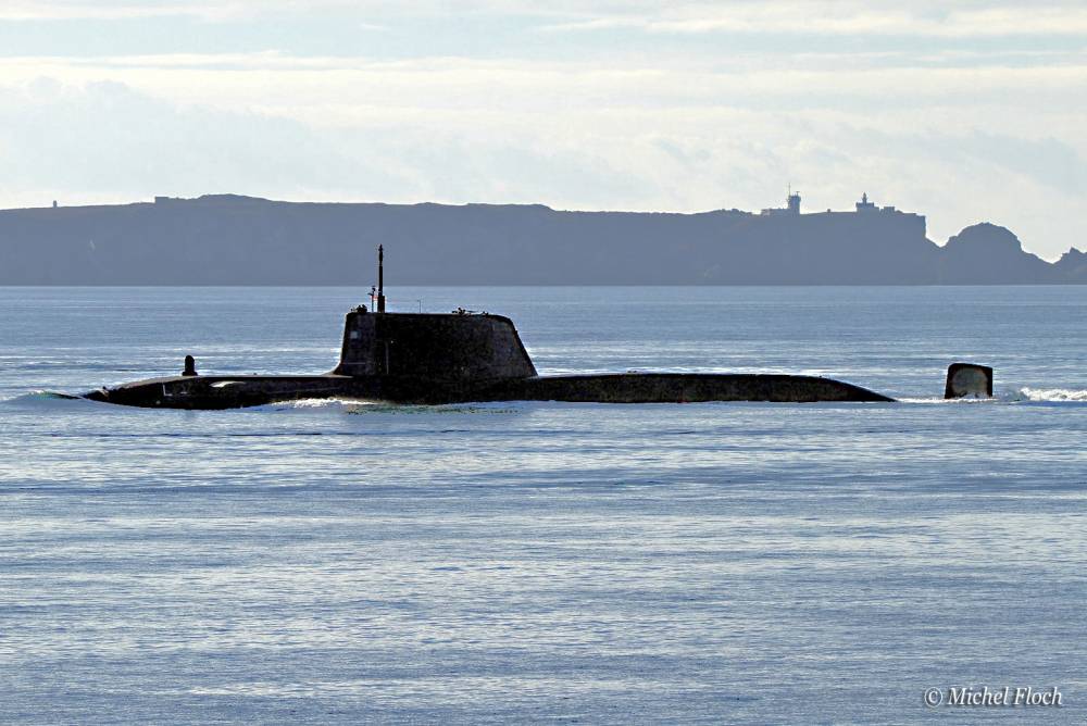 Un SNA britannique équipé d’un DDS à Brest | Mer et Marine