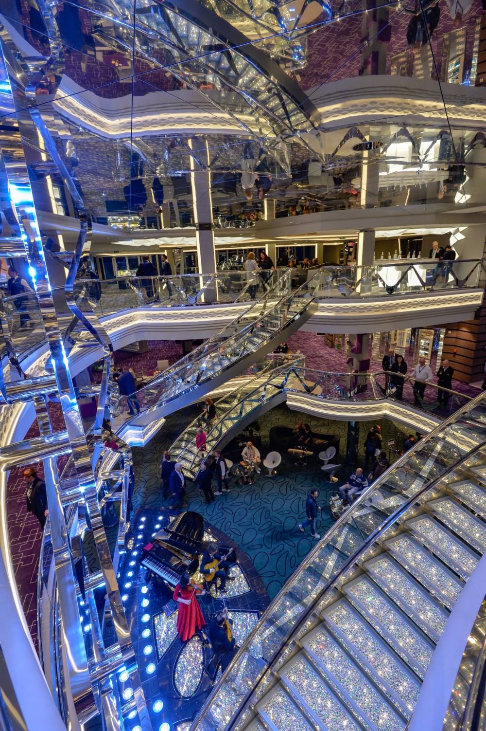 A bord du paquebot MSC Bellissima | Mer et Marine