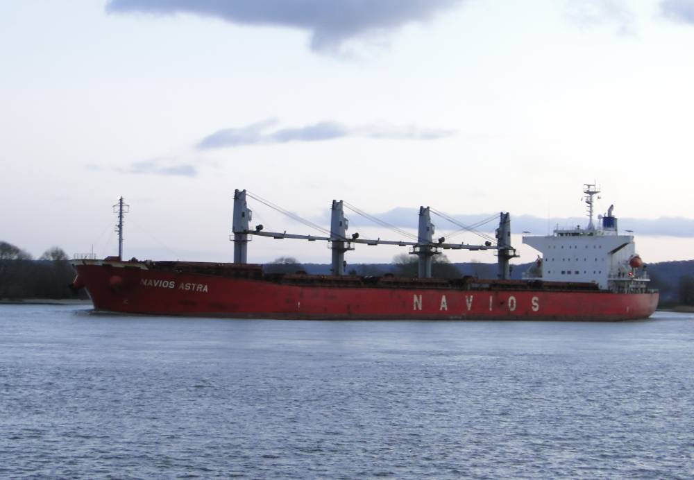 Rouen : trois escales « hors normes » de vraquiers en mars | Mer et Marine