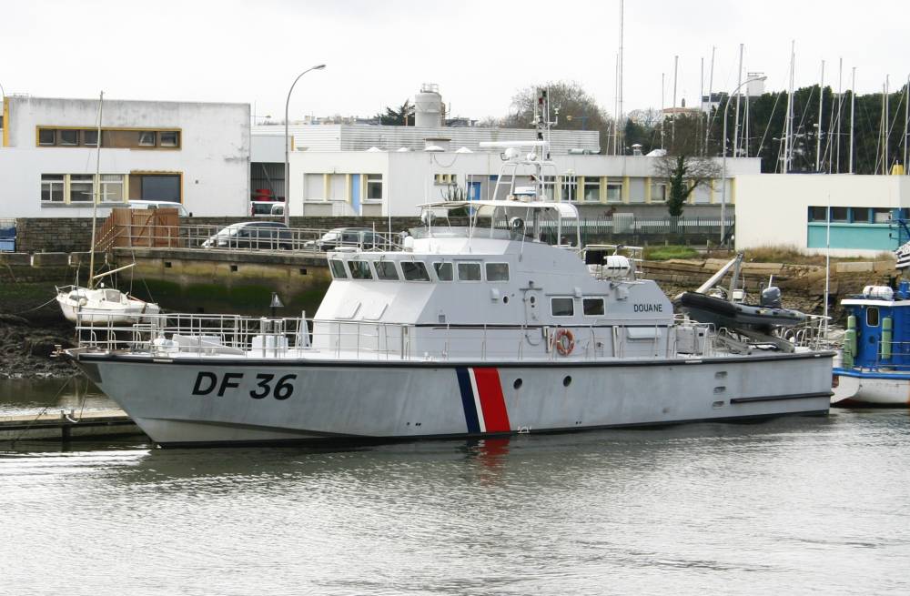 Les Douanes vont remplacer quatre de leurs vedettes garde-côtes | Mer ...