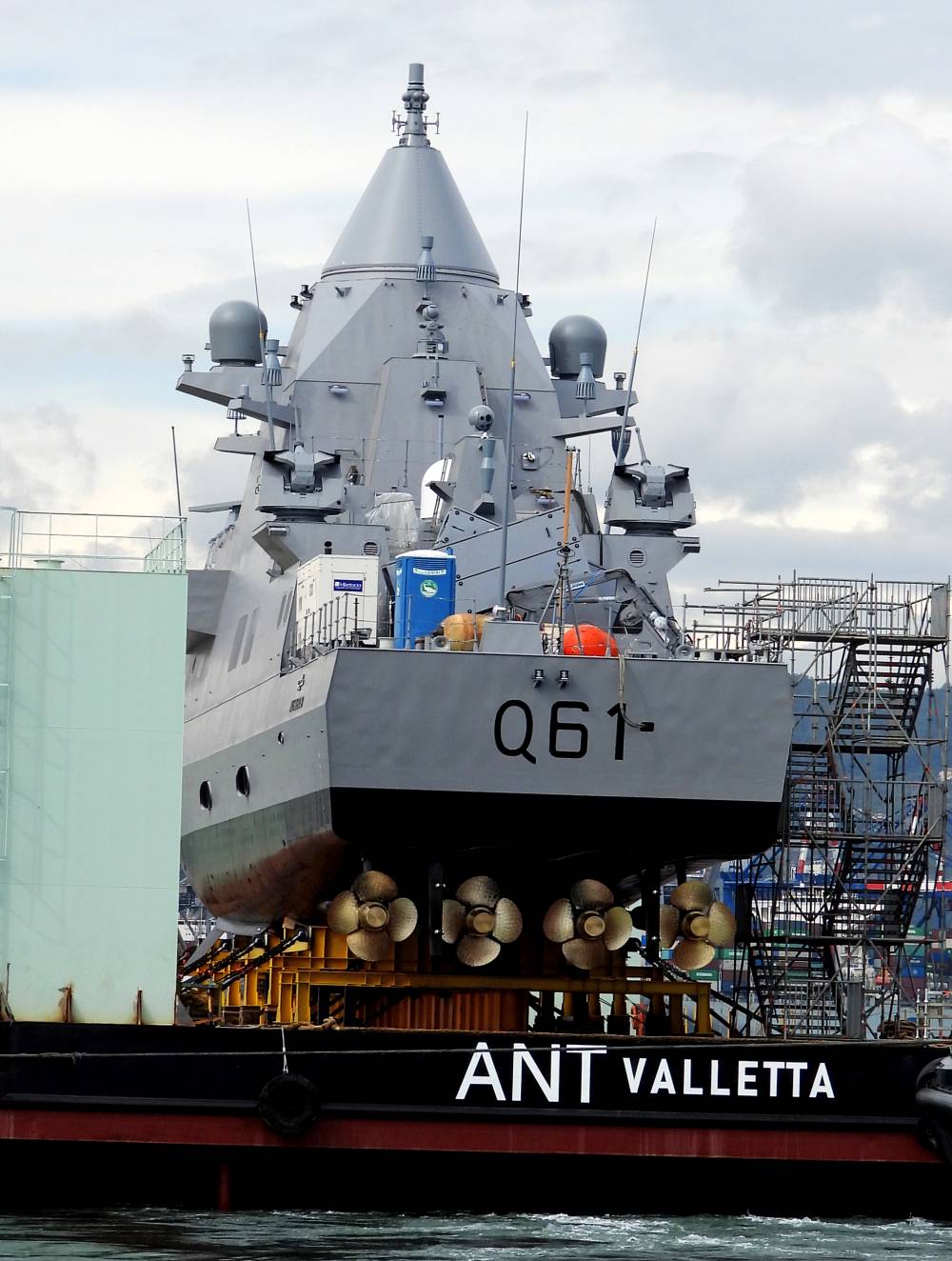 Fincantieri met à l’eau le premier patrouilleur lance-missiles qatari ...
