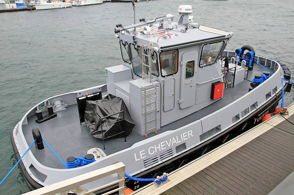 Brest : un nouveau remorqueur-pousseur pour la Marine nationale | Mer ...
