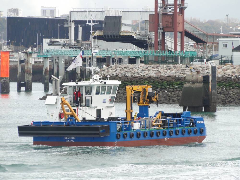 Merré livre le Benthos au port du Havre | Mer et Marine