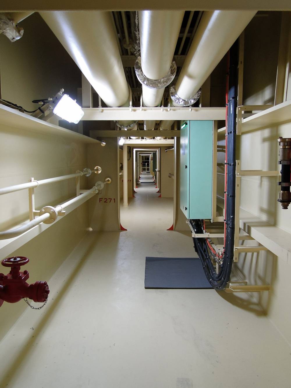 A la découverte du porte-conteneurs géant CMA CGM Jacques Saadé | Mer ...