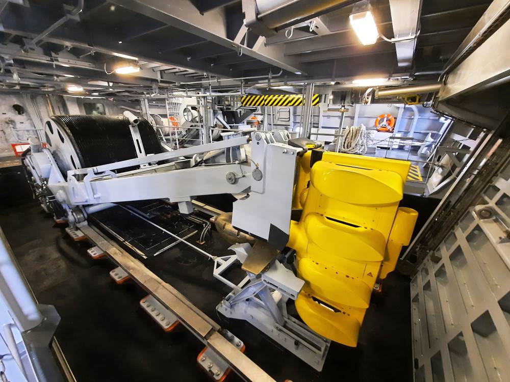 Reportage vidéo : sur le chantier des frégates de défense et d ...