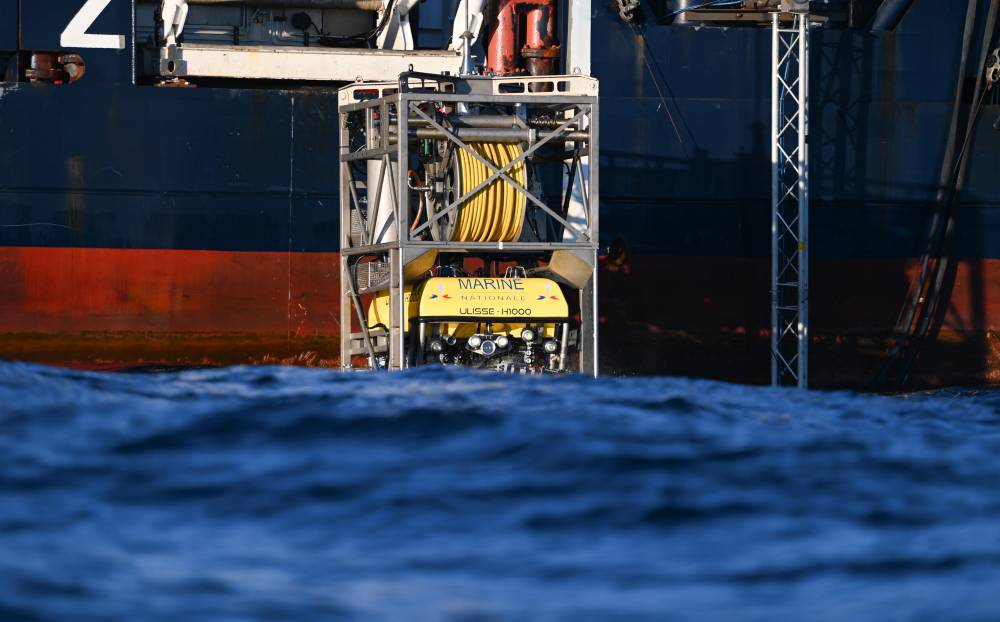 Robots sous-marins : la Marine nationale va se doter d’une flotte de ...