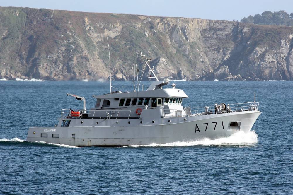 En attendant le remplacement des BE et BIN, l’Almak est affrété pour l ...