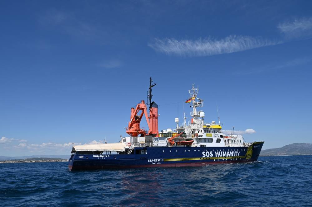 Migrants en Méditerranée : le Humanity 1 de SOS Humanity porte ...