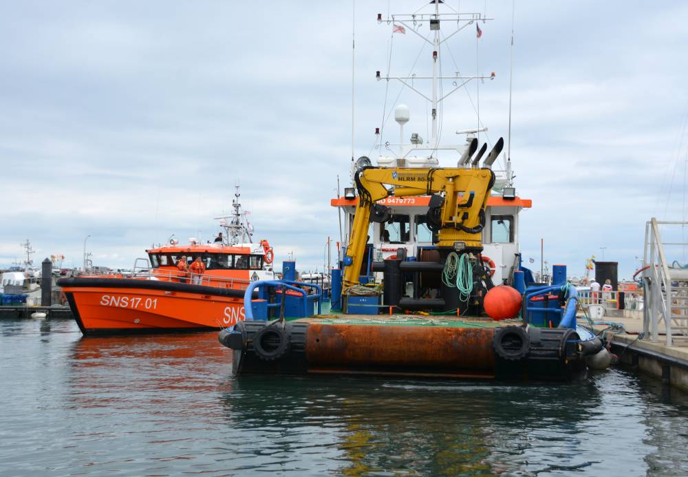 A bord du Gustave Gendron, premier des nouveaux navires de sauvetage de ...
