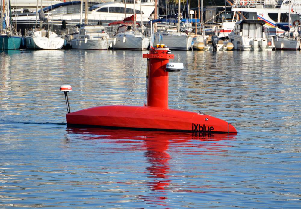 iXblue : le drone de surface DriX pour communiquer avec les engins sous ...