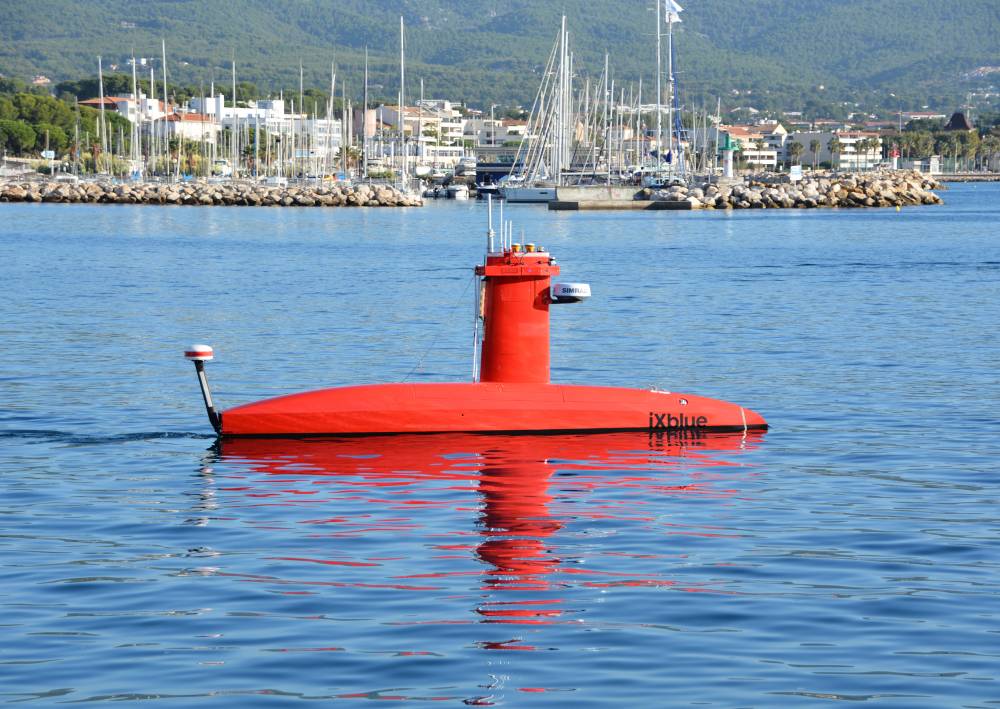 iXblue : le drone de surface DriX pour communiquer avec les engins sous ...