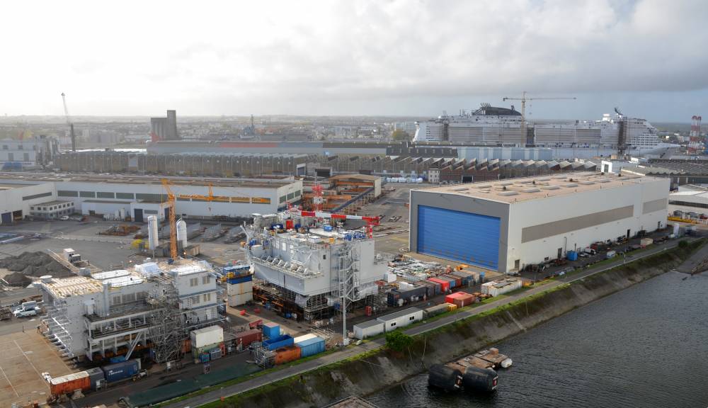 Le topside de la sous-station du parc éolien du Calvados transféré au ...