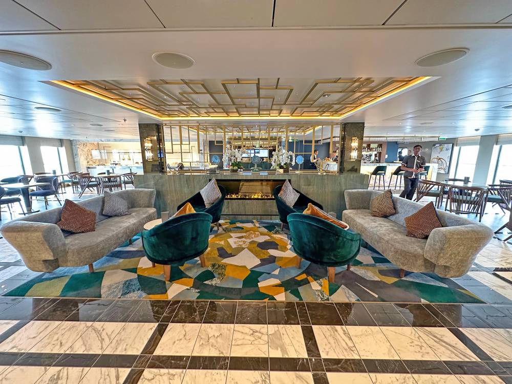 Le Silver Endeavour inauguré en Antarctique | Mer et Marine