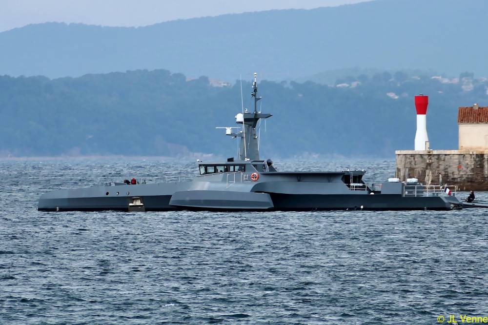 CMN livre un premier patrouilleur trimaran à l’Angola | Mer et Marine