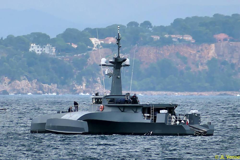 CMN livre un premier patrouilleur trimaran à l’Angola | Mer et Marine