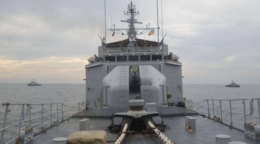 Pêche illicite : le Ducuing participe à la traque des bateaux chinois ...