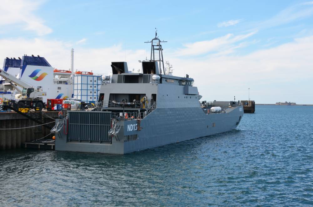 Cherbourg : le premier LCT construit par CMN a débuté ses essais en mer ...