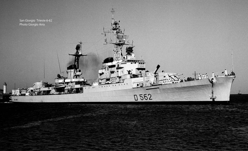 Plongée dans les archives : les escorteurs d’escadre Châteaurenault et ...