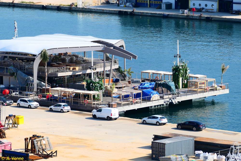Canua Island : l’île flottante inspectée à La Seyne avant son installation devant la Côte d’Azur ...
