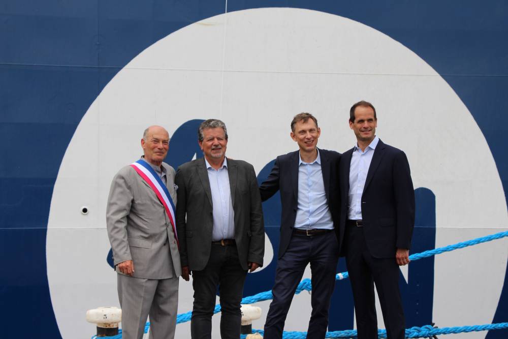 ASN : le câblier Ile d’Yeu inauguré à La Rochelle avant sa première ...