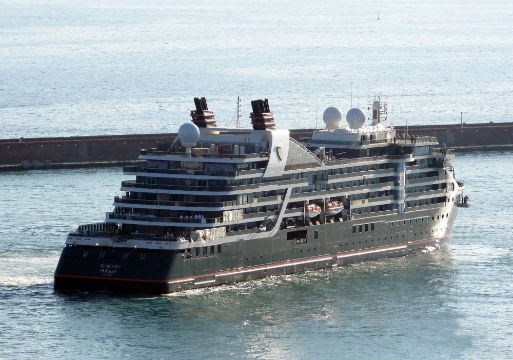 Le Seabourn Pursuit effectue ses essais en mer | Mer et Marine